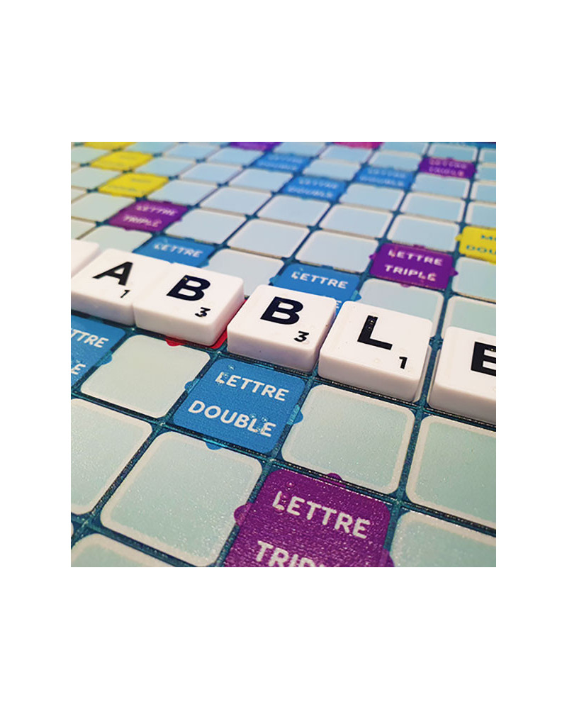 Scrabble en braille avec plateau magnétique